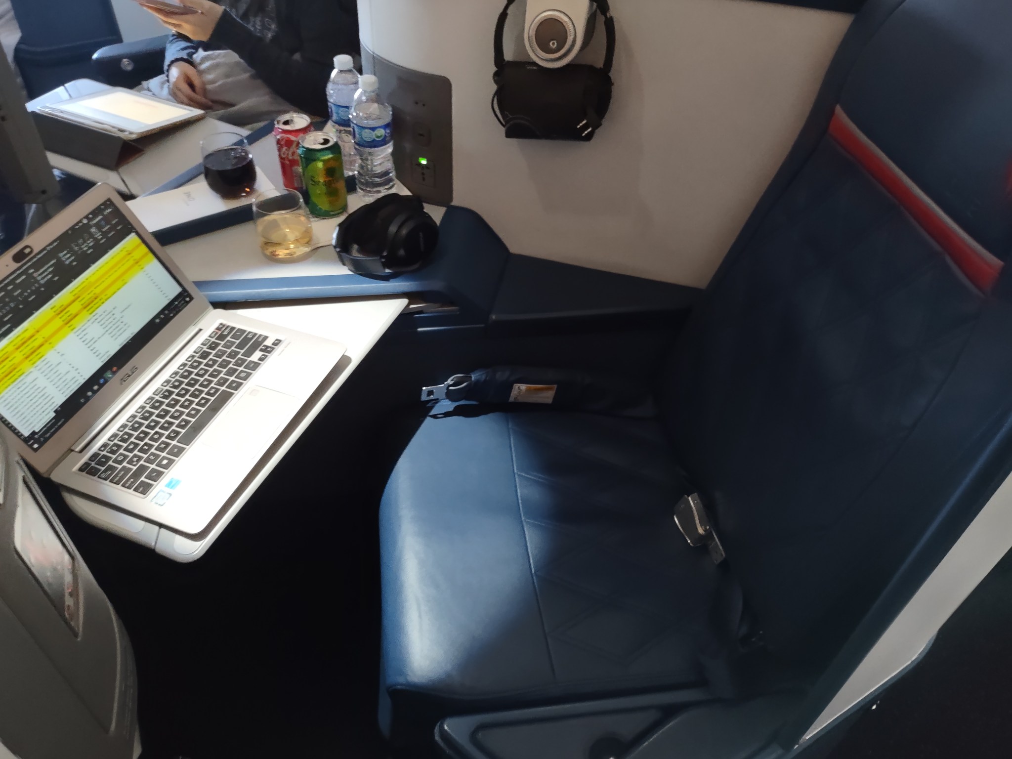 Flight Review: Delta One Business Class | A330-300 | Atlanta to ...