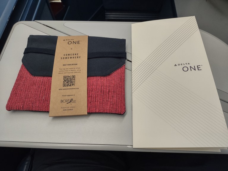 Flight Review: Delta A330-300 | Delta One Business Class | Honolulu to ...
