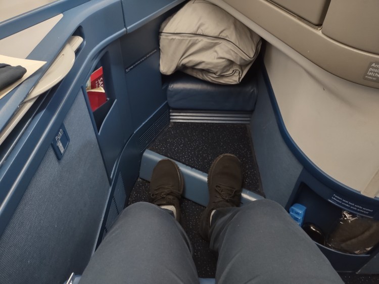 Flight Review: Delta A330-300 | Delta One Business Class | Honolulu to ...