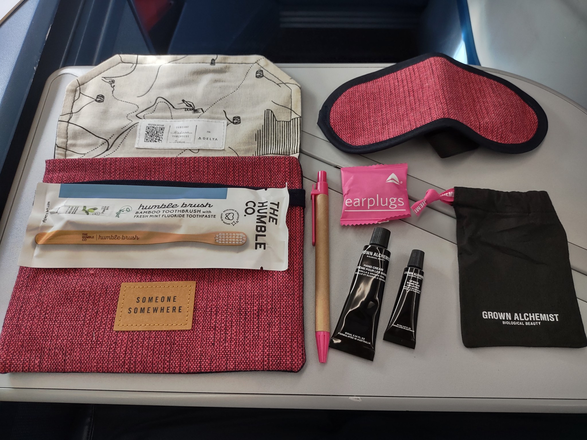 Flight Review: Delta A330-300 | Delta One Business Class | Honolulu to ...