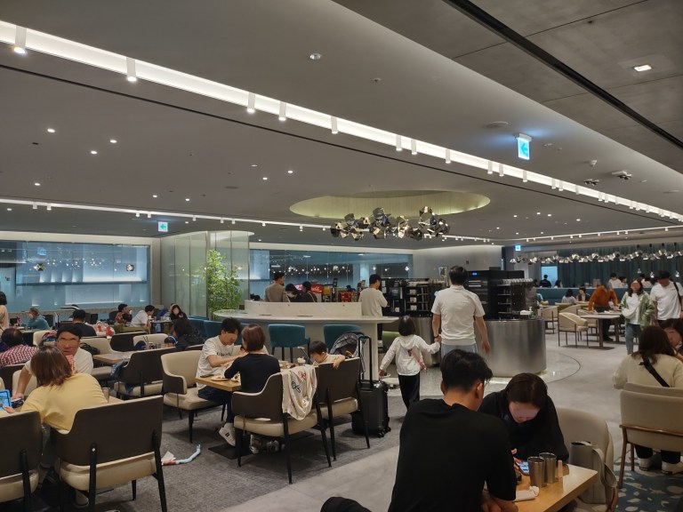 Lounge Review: Matina Lounge | Seoul-Incheon (ICN) Terminal 2 – Bun ...